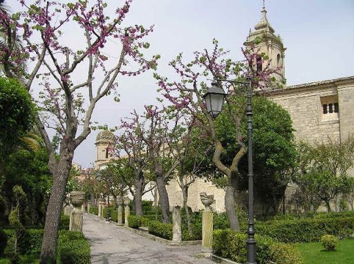 Imprigionati dentro il Giardino Ibleo. Ragusa in Movimento chiede ... Imprigionati dentro il Giardino Ibleo. Ragusa in Movimento chiede ...
