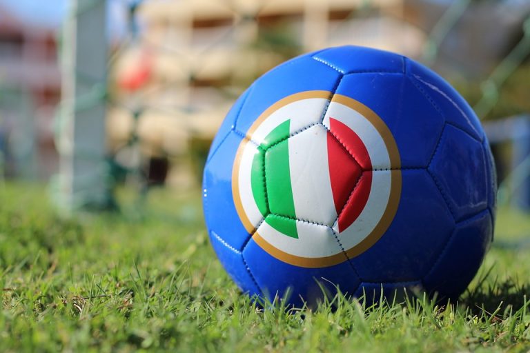 Calcio, trionfo siciliano ai playoff di Eccellenza: Avola-Kamarat è la ...